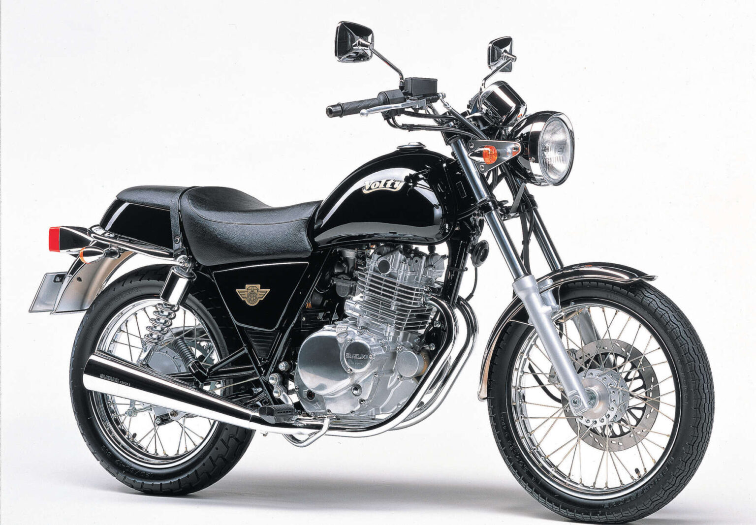 ST250Eは地味バイク？ SR400よりも手軽なスタンダードシングル - ForR