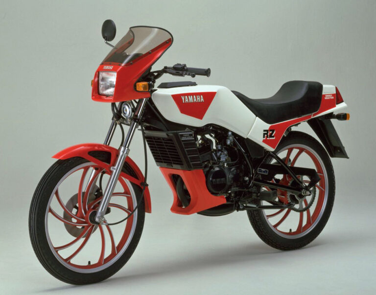【80年代“ゼロハン”回顧録 ③ 】TZR、NS、NSR、RG-Γ、AR、KS……2ストゼロハンスポーツのシメはよもやよもやの「RZ50」！ - ForR