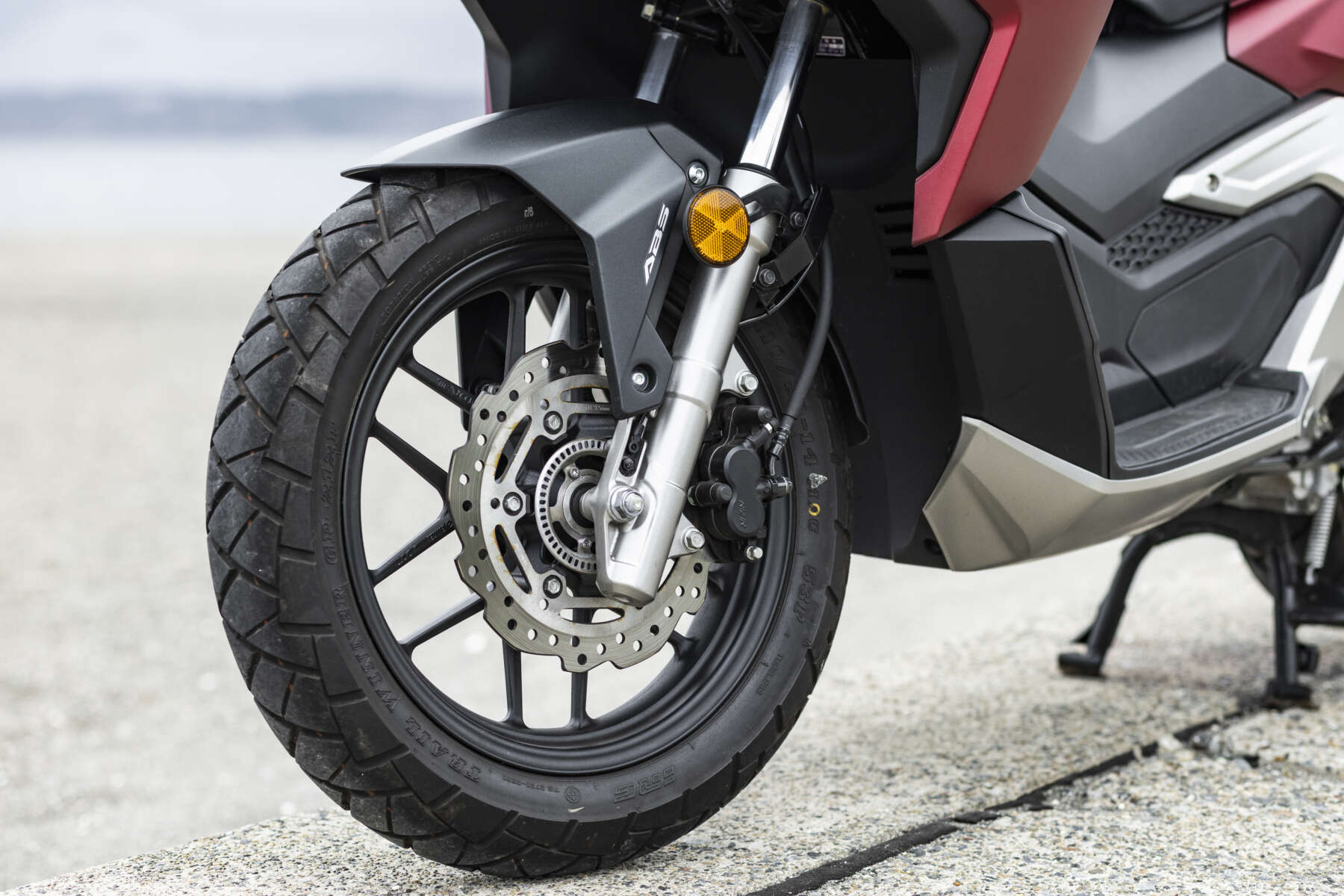 気軽に、だけど“冒険心”は味わいたい……ホンダ ADV160って、そんなライダーにピッタリだ!! - ForR