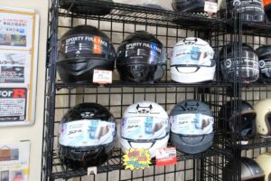 OGKカブト×レッドバロンのコラボヘルメット『SHUMA（シューマ）』の限定カラーがカッコよ過ぎるっ！ - ForR