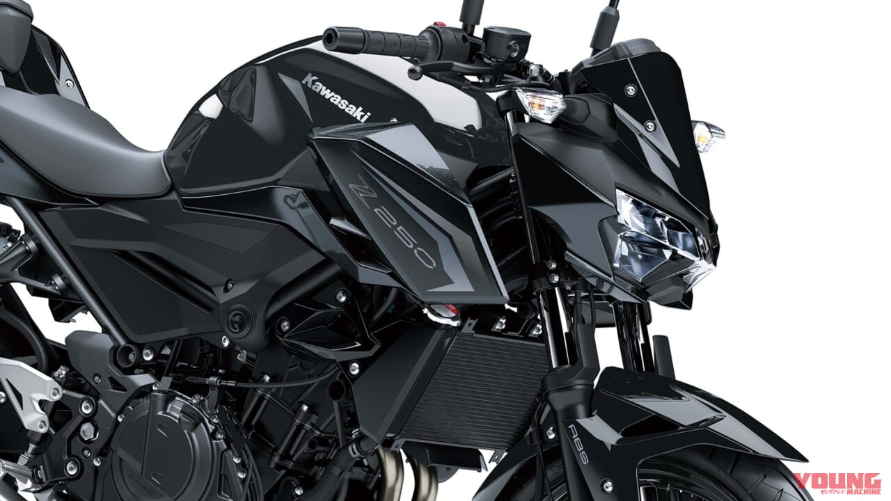 カワサキ「Z250」2026年モデルは黒フレームにダークカラーのツートーンで締め！ - ForR